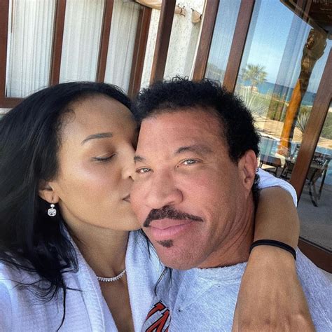 Shes Extremely Beautiful” Lionel Richie Talks About His Girlfriend