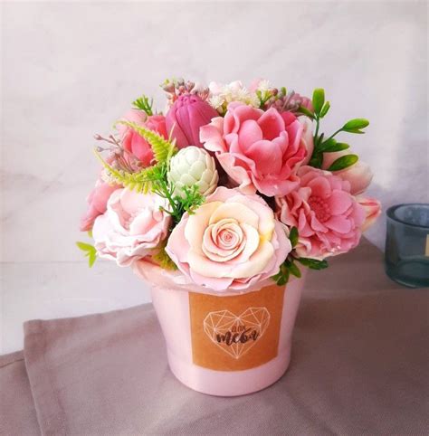 Букет из мыльных роз в керамике