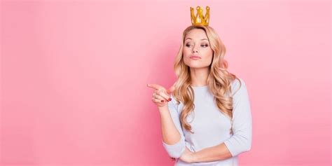 Signs You May Be Dealing With A Narcissist Youbeauty