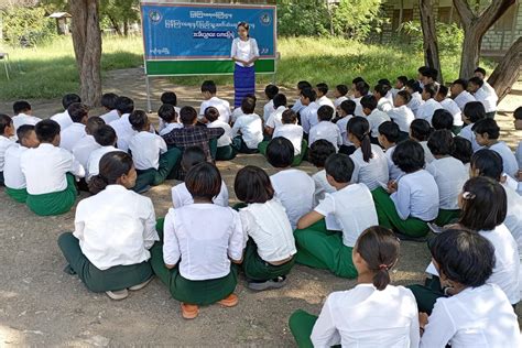 ပျော်ဘွယ်မြို့နယ်၊ အ လ က တလင်းကုန်း တွင် အသိပညာပေးဟောပြောပွဲနှင့် နံရံကပ်စာစောင်၊ စာအုပ်စာစောင်ပ