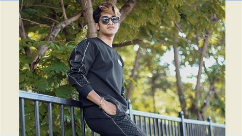 All Of 18 And Ready To Conquer The Digital World Meet Gufran Ansari