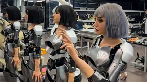 کارخانه تولید ربات‌های انسان نما را دیده‌اید؛ تماشا کنید تکراتو