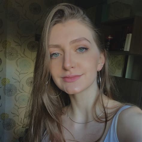 Julia Hessman Youtube