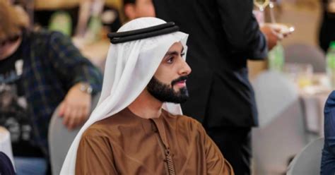 로열 패밀리인가 희대의 사기꾼인가