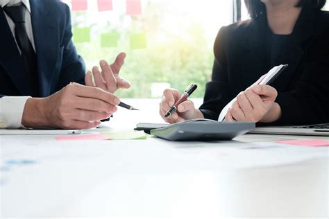 Assurance Vie Ou Pea Le Match Des Contrats
