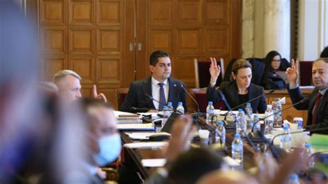 Обсъждат се промени в Изборния кодекс с акцент върху българите зад граница Живот БГ