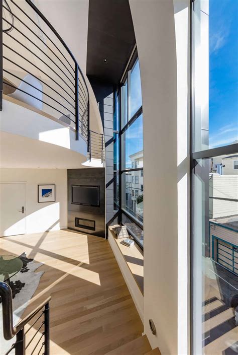 An Apartment Building In San Francisco Designed By Stephen Phillips