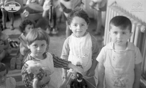 Iverieli გელა ცერცვაძე და ზურა ციხისთავი ბაღში