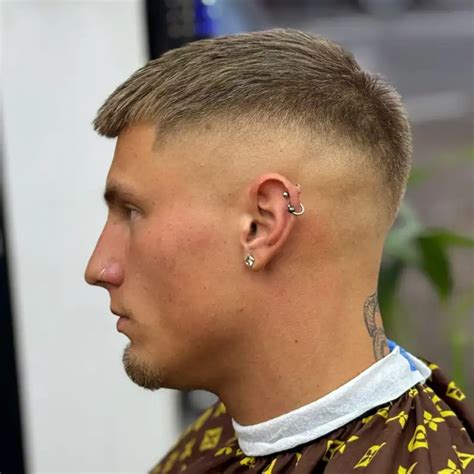 Taper Fade 25 Ideas Del Corte De Pelo De Hombres Más De Moda Con Y Sin Diseños