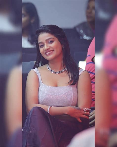 PHOTOS கடட உடயல கயடடக சரககம நடக லவணய ரசகரகள ஈரககம நச ஸடலஸ