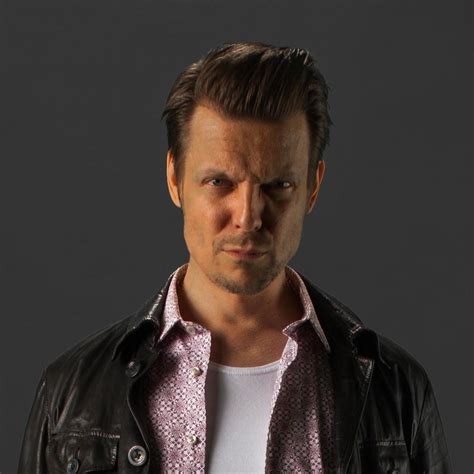 The Creator Of Max Payne Dressed As Max Payne Rgaming