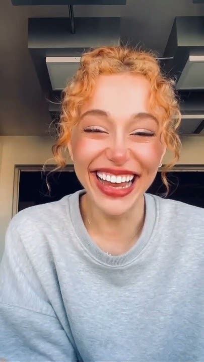 کادوی ولنتاین 😂 Youtube