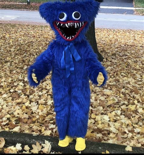 Just in case you haven’t seen enough Poppy Playtime costumes this ...