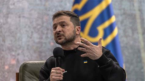 Зеленски Ситуацията на фронта е трудна но отбелязваме напредък Новини бг