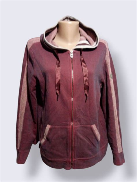 Коттонова кофта — ціна 225 грн у каталозі Худі Купити жіночі речі за доступною ціною на Шафі