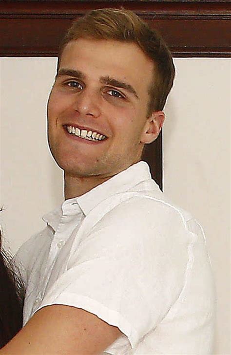 Pineapple Funding Ceo Andrew Spira Charged With Making A Fake Foreign Passport Daily Telegraph