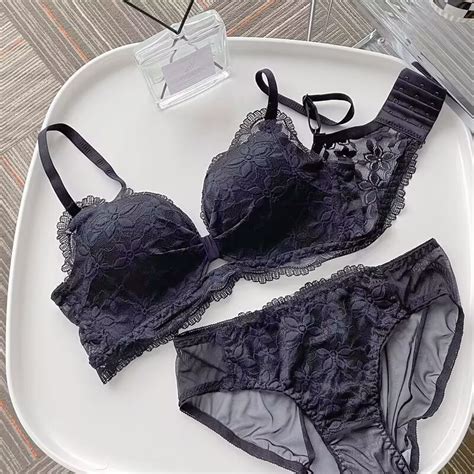 【1set】fashion Soft Lace Wireless Bra Panties Sets Girls Women Sexy Underwear Set Briefs Ladies