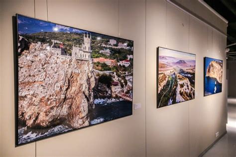 Выставка «На берегах цветущих Крыма проходит в Зарядье — Все о Москве