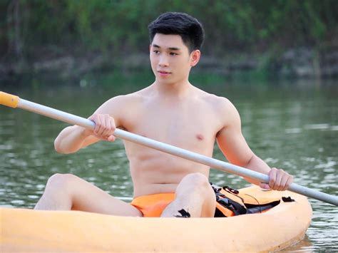 เสื้อผ้าแฟชั่นผู้ชาย แฟชั่นเกย์ แฟชั่นทอม ราคาถูก สไตล์เกาหลี Pre Order สนใจสินค้าเพิ่มเติมได้