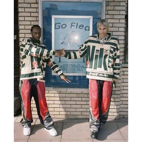 Áo Cpfm Sốp Phô Mai