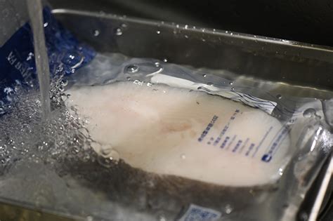 紙包奶油蒜香大比目魚 新合發鯖魚