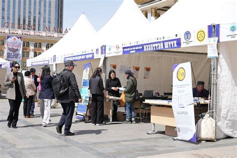 “ХУУЛЬЧИЙН ПРО БОНО ӨДӨР” ИЙГ ЗУРГАА ДАХЬ ЖИЛДЭЭ ТЭМДЭГЛЭН ӨНГӨРҮҮЛЛЭЭ