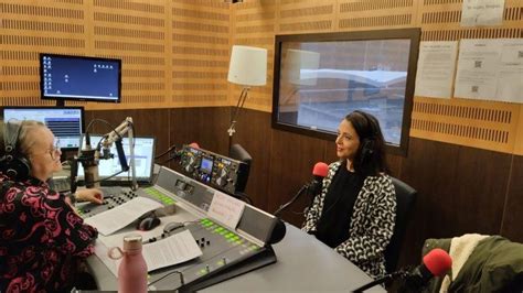 A Cesária é Uma Mulher Extremamente Interessante E Singular Estamos A