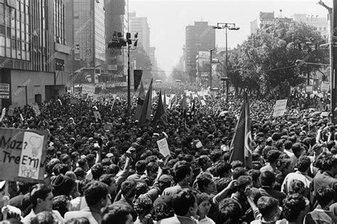 Analyze The Organizational Structures Of Historica Generative Ai Premium Ai Generated Image