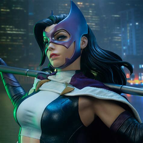 Huntress Premium Format™ Figure Comic Book Statues And Busts