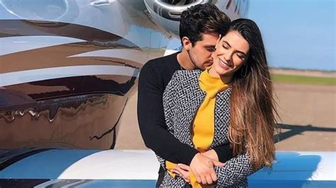 Jade Magalhães compartilha foto de Serena e celebra o Ano Novo Grudadinha no meu pacotinho de