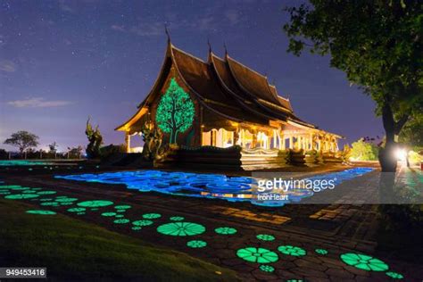 Prao Photos And Premium High Res Pictures Getty Images