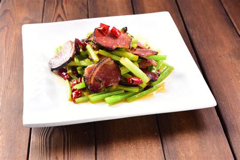 芹菜炒腊肉图片素材 芹菜炒腊肉设计素材 芹菜炒腊肉摄影作品 芹菜炒腊肉源文件下载 芹菜炒腊肉图片素材下载 芹菜炒腊肉背景素材 芹菜炒腊肉模板