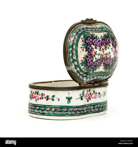 Japanese Trinkets Hi Res Stock Photography And Images Alamy