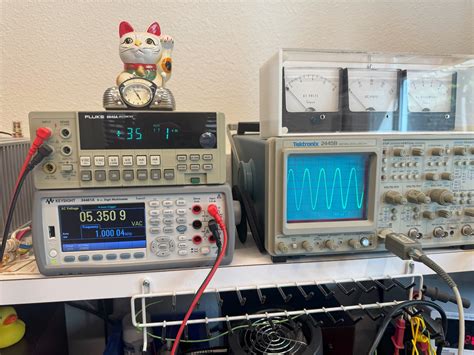 Classic 1 Khz Signal Driven From My Hp Generator Through X10 Amplifier To Drive Grid Of 2a3