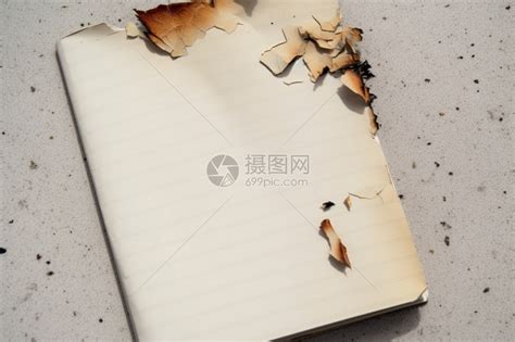 烧焦的笔记本高清图片下载 正版图片600295328 摄图网