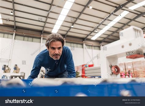 56349758 산 이미지 스톡 사진 및 벡터 Shutterstock