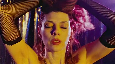 Marisa Tomei Bio Age Young Pictures Relationships Oscar 2026 Zoomboola