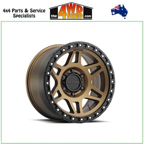 Method 312 Hd Bronze With Black Lip