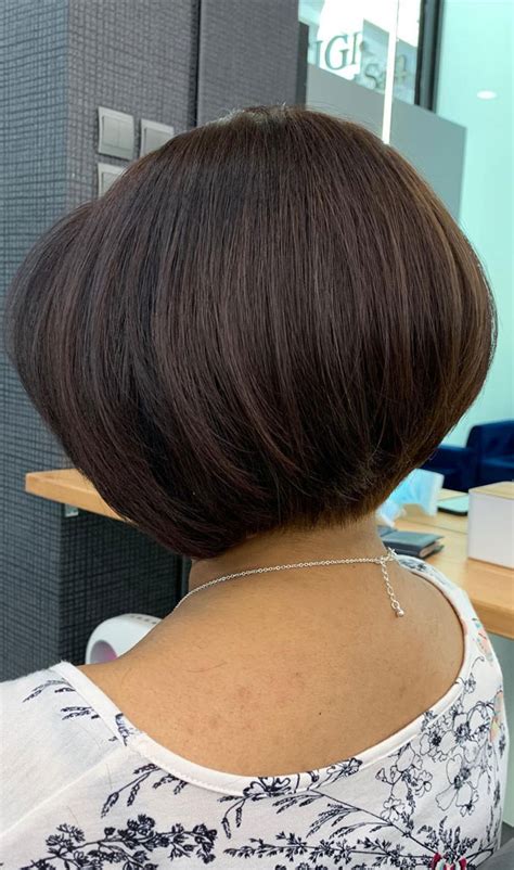 18 Beautiful Graduated Bob Haircut Ideas Elegant Bob Haircuts