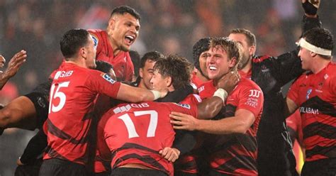 Супер регби Дуэль чемпионов и первая ничья сезона