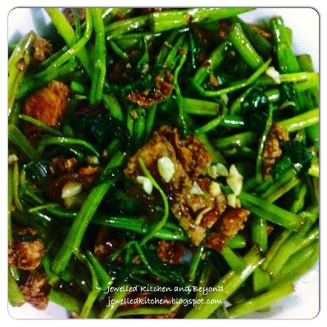 Kangkong With Oyster Sauce Fried Garlic And Tofu