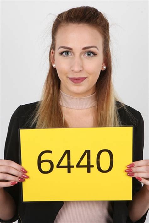 Tiny And Tossable R Dressedandundressed