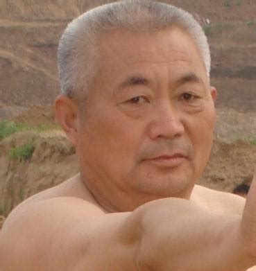 Handsomedad Chinese Gray Daddy