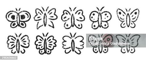 숯 파스텔 또는 크레용 질감의 나비 세트 여름 낙서 벡터 그림 0명에 대한 스톡 벡터 아트 및 기타 이미지 0명 개념