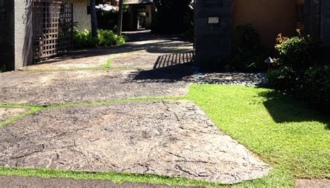 Custom Driveway Concrete Looks Like Very Large Paving Stones