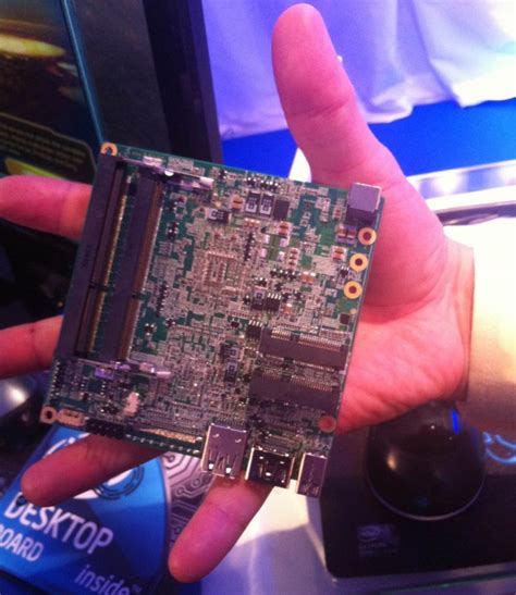 Intel NUC Is A Hand Sized PC With Laptop Performance Softpedia