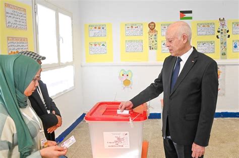 السباق للانتخابات الرئاسية في تونس يبدأ قبل تحديد الموعد اندبندنت عربية