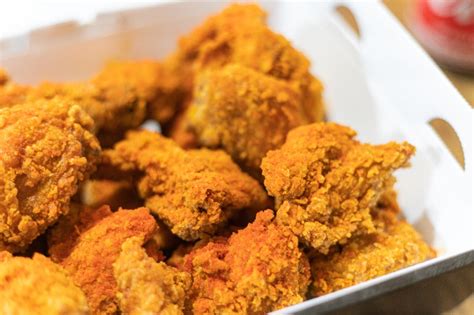 더킹 영원의 군주 이민호와 함께하는 Bbq 신메뉴 황금올리브 레드착착 네이버 블로그