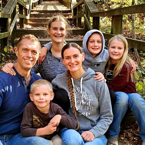 Michael And Shanaree Muzinich Christian Health Service Corps