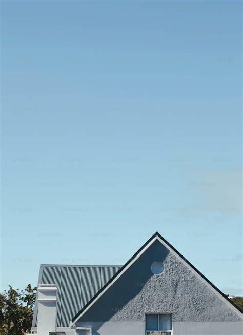 배경에 시계탑이있는 백악관 사진 Unsplash의 건물 이미지